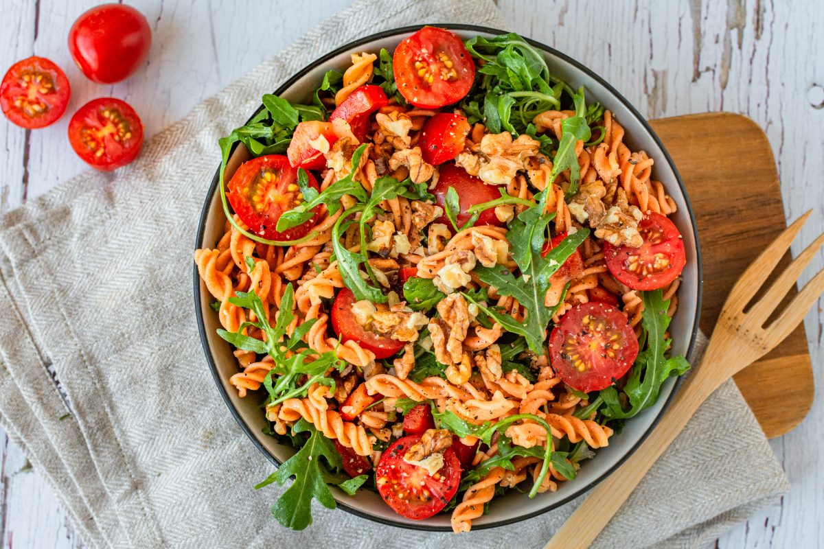 Nudelsalat mit Rote Linsen Pasta
